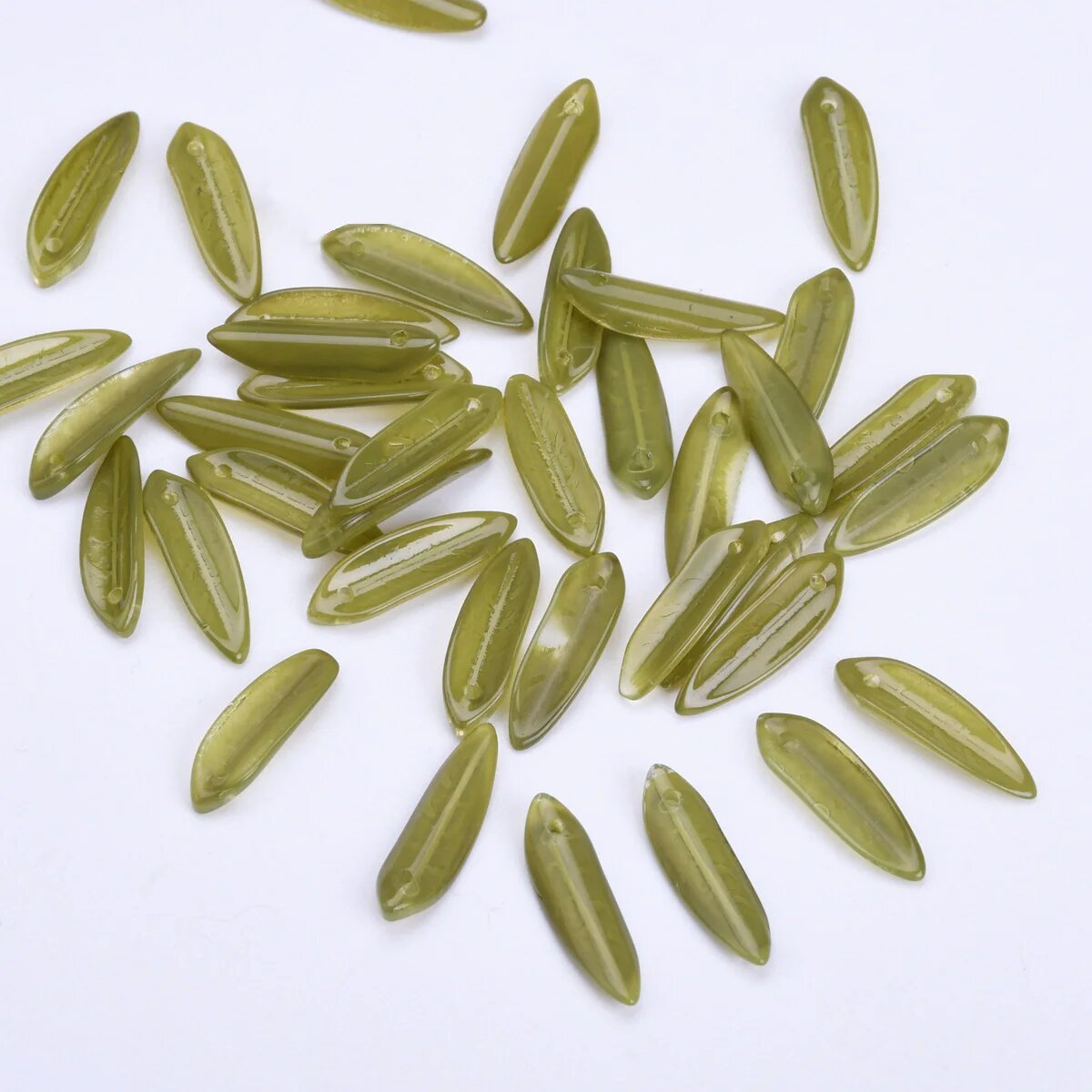 Бусины стеклянные Siancolary бамбуковый лист 6x20 мм 20 шт