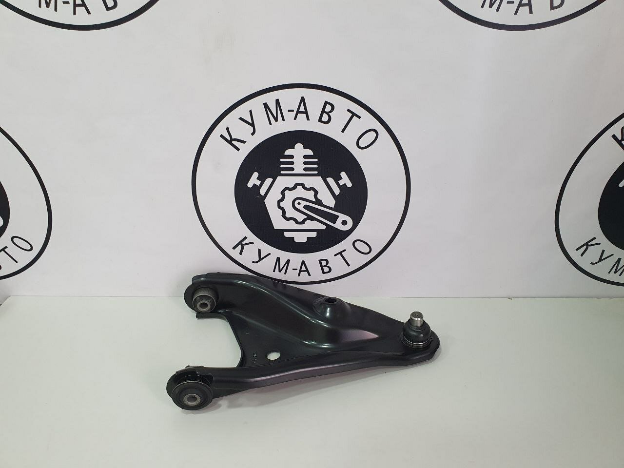 Рычаг подвески левый в сборе Renault LOGAN 2