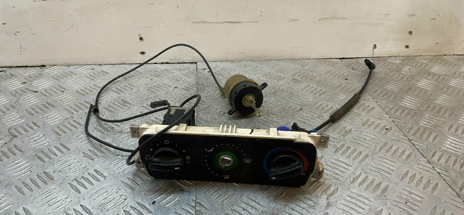 Блок управления печки/климат-контроля Ford Transit 7 (2006 - 2014) VP6C1H18K391BB