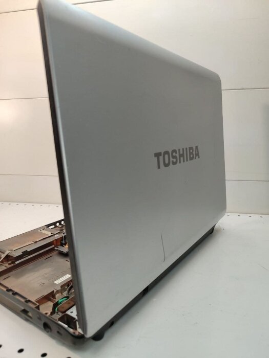 Корпус ноутбука c матрицией Toshiba Satellite L350D - 10X PSLE8E-01000GRU