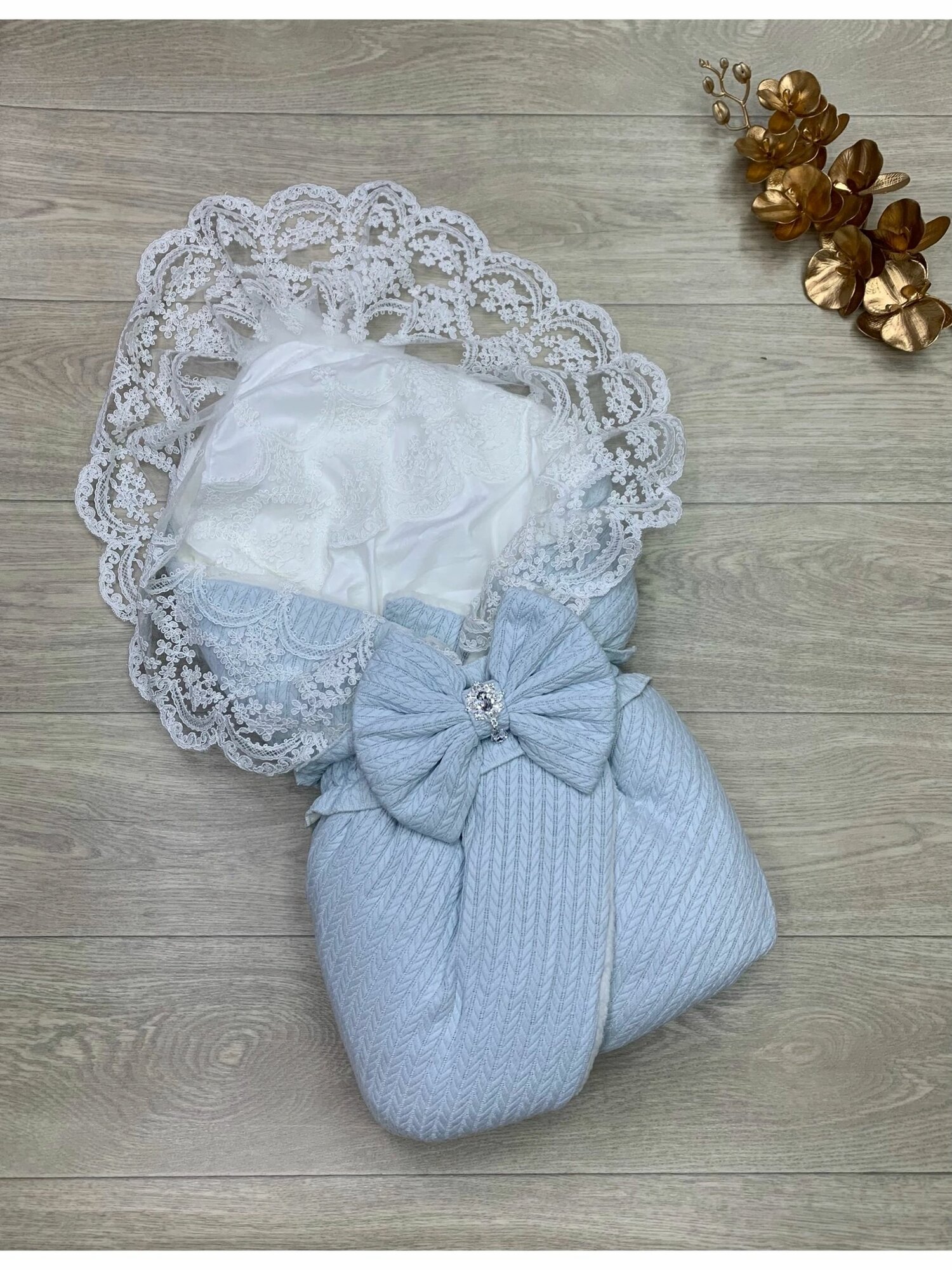 Конверт для новорожденного на выписку вязка мелкая косичка в роддом для мальчика голубой