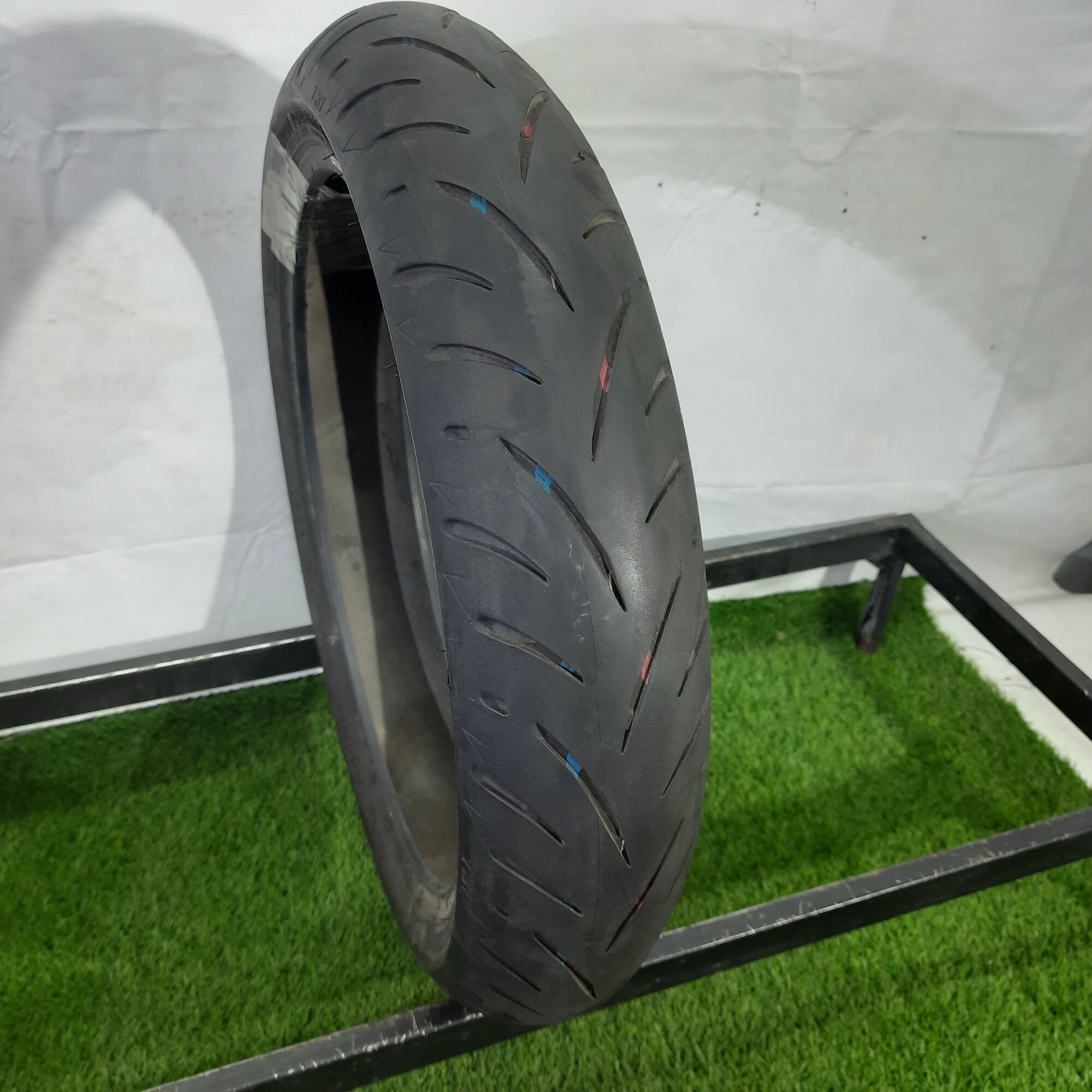 Мотошина Bridgestone Battlax S22 120/70 R17