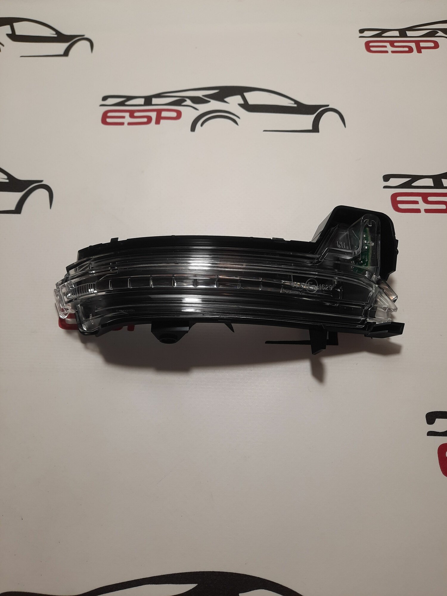 Фонарь указателя поворота правый SKODA