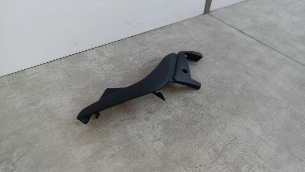 Дефлектор кабины левый VOLVO FH FM