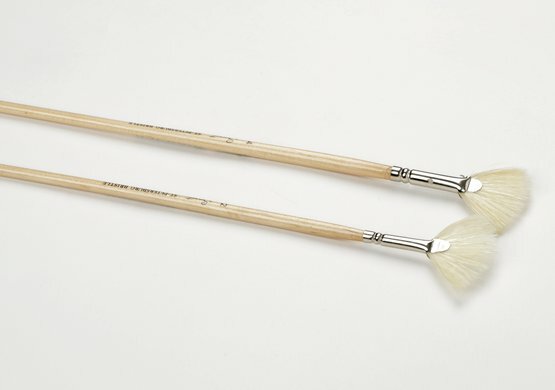 Кисть для масла и акрила щетина веерная сонет №04 ручка длинная