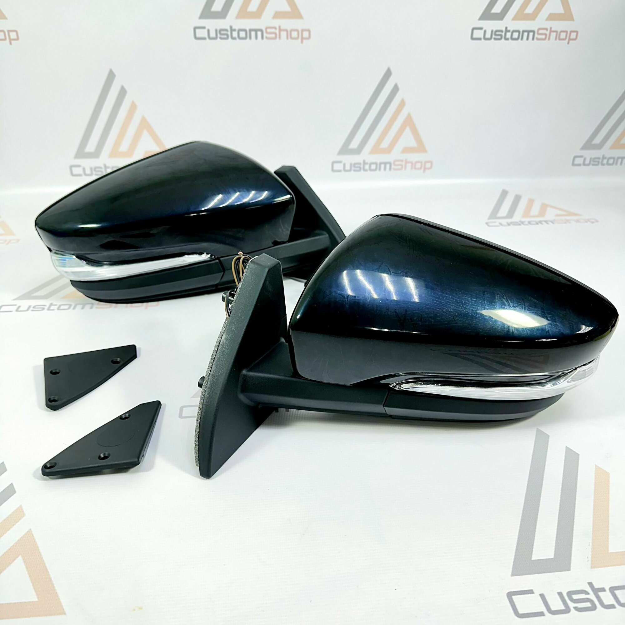 Боковые зеркала ВАЗ 2108 - 2114 Комплект адаптированные в корпусе Гранта / Ручной привод / Повторитель (Не окрашено)