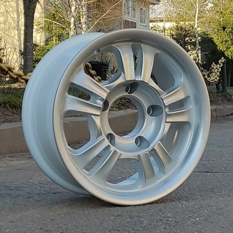 Диск на Ниву Бронто 15х7 ЕТ15 металлик бриллиант