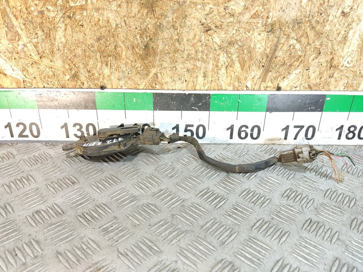 Селектор АКПП NISSAN Maxima a33 319183AX00