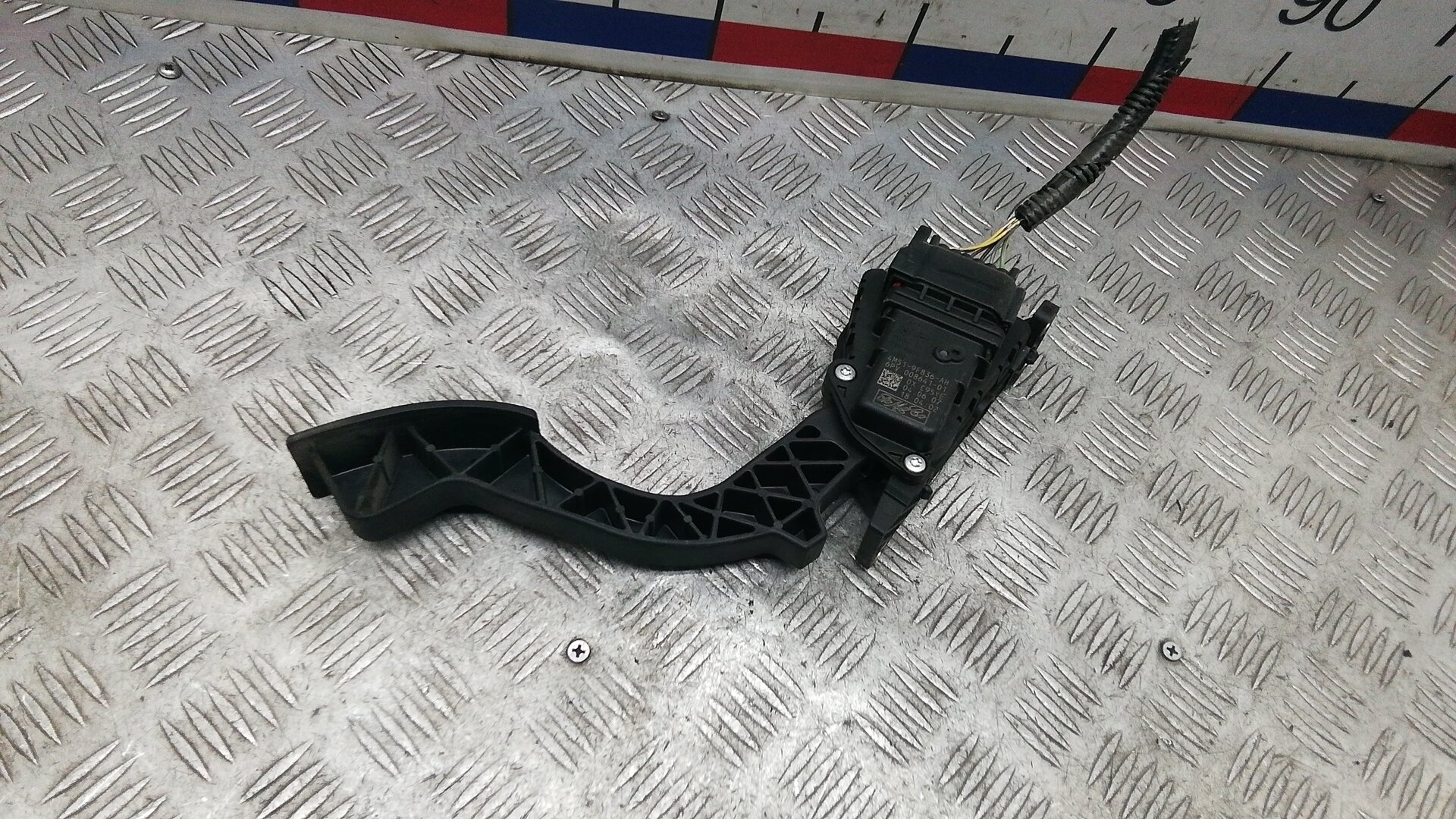 Педаль газа MAZDA 3 1