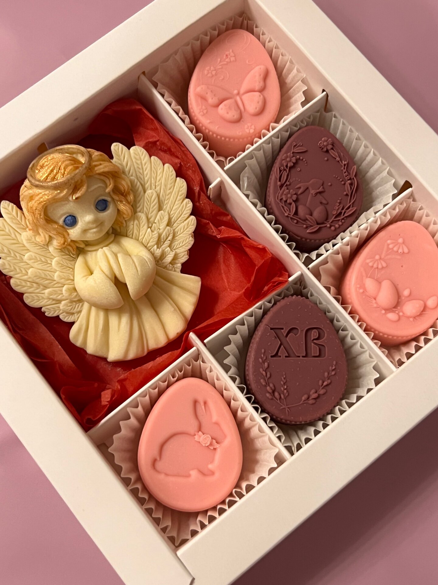 Шоколадные яйца "Набор №53- 5 яйц и ангел", белый шоколад, ручная работа