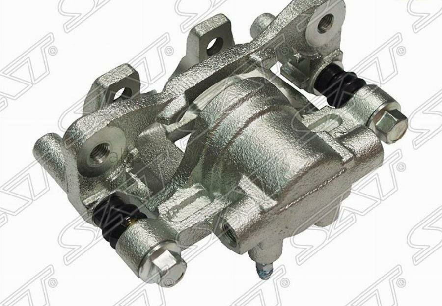 SAT ST-4605A477 Суппорт тормозной RR MITSUBISHI LANCER X LH