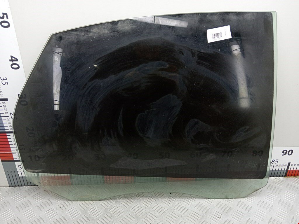 Стекло двери задней правой Ford Focus 2 1348858 арт. 2087497