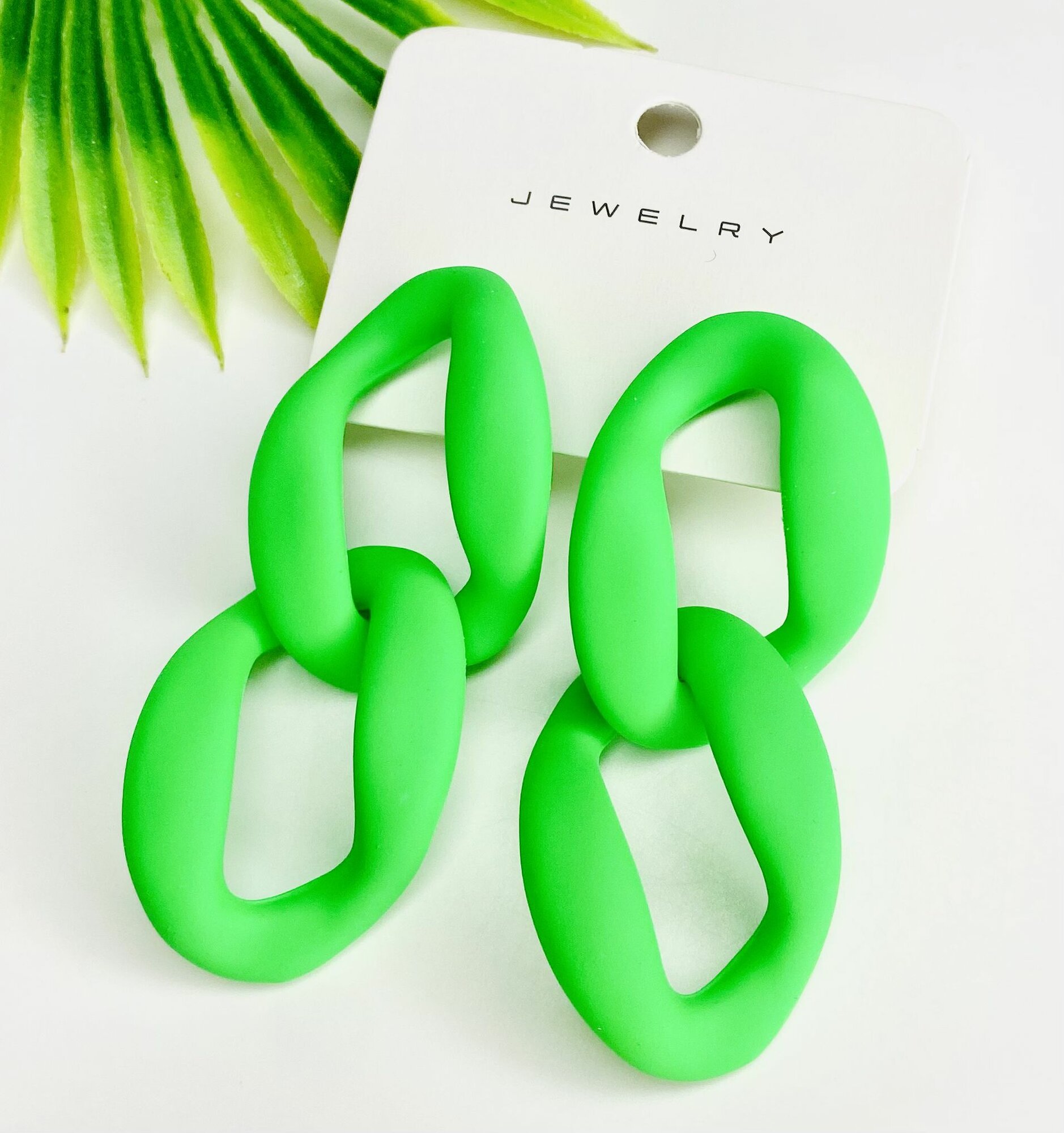 Серьги, пластик