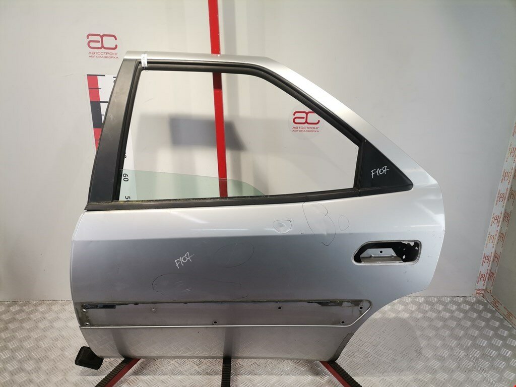 Дверь задняя левая Citroen Xantia 900685 арт. 627098