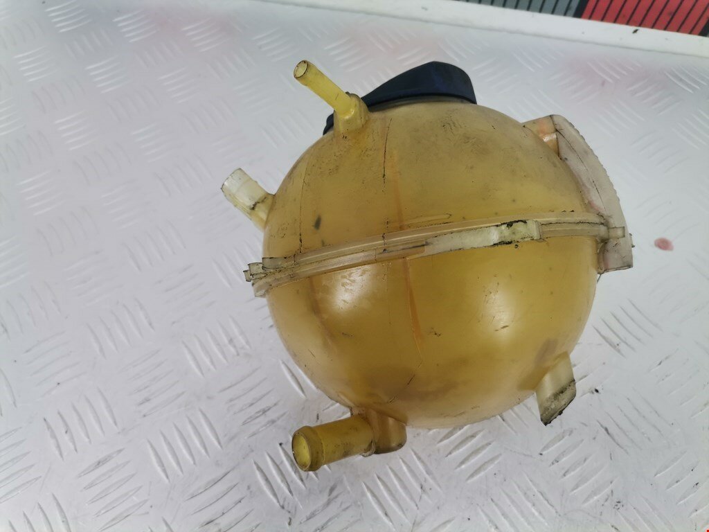 Бачок расширительный Volkswagen Golf 4 1J0121403B арт. 1588198