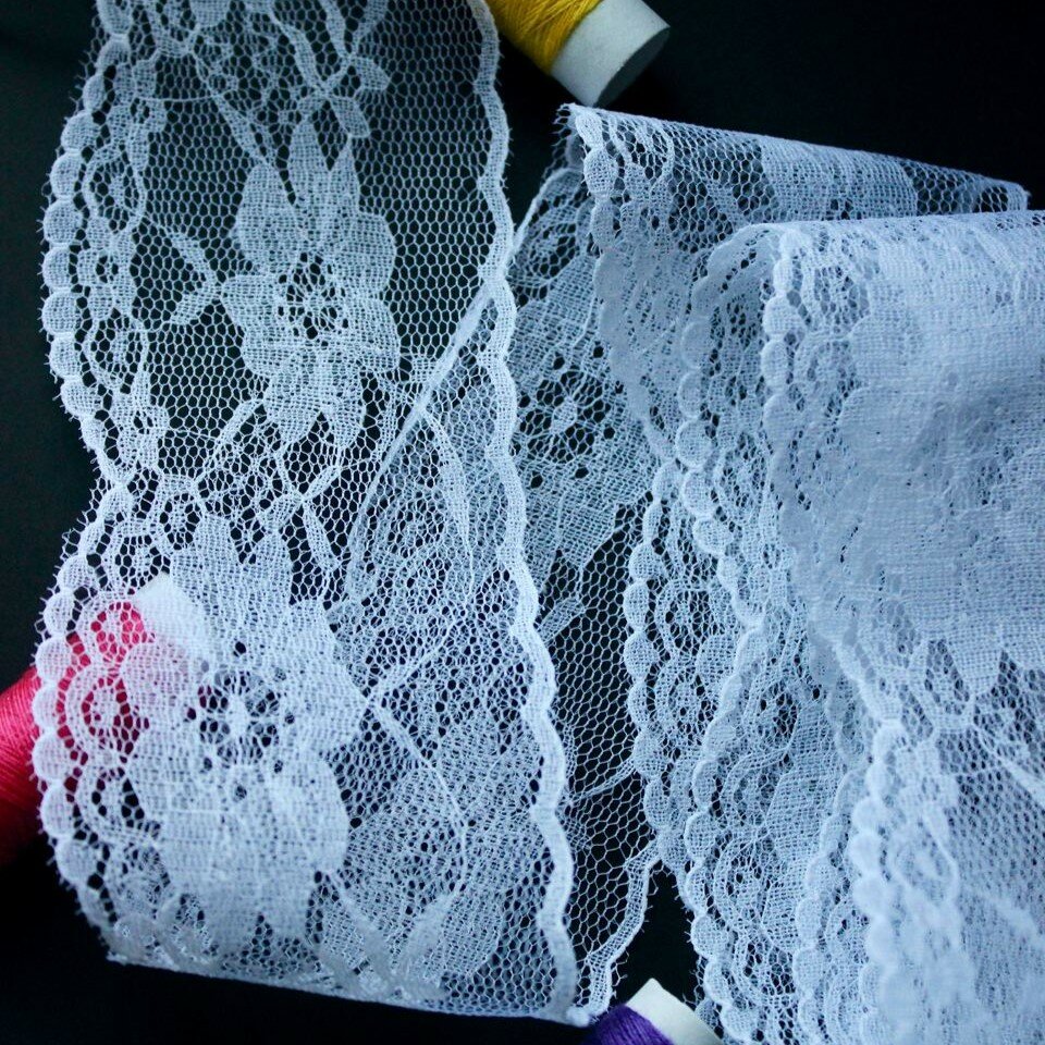 Кружевная лента капрон белая отрез 2,5 мета