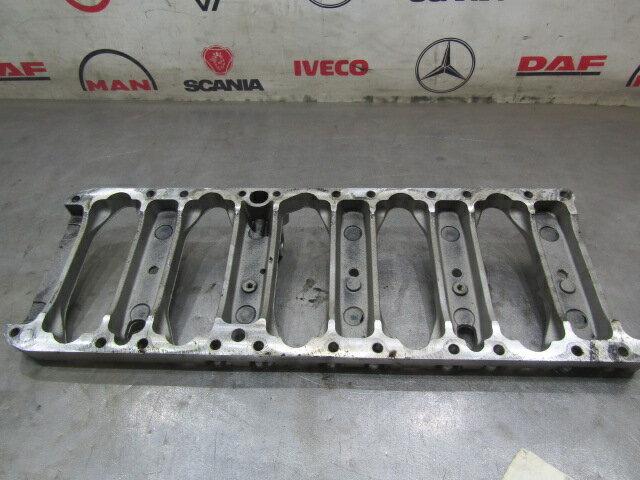 Маслоотражатель двигателя Paccar MX265S2 DAF CF85