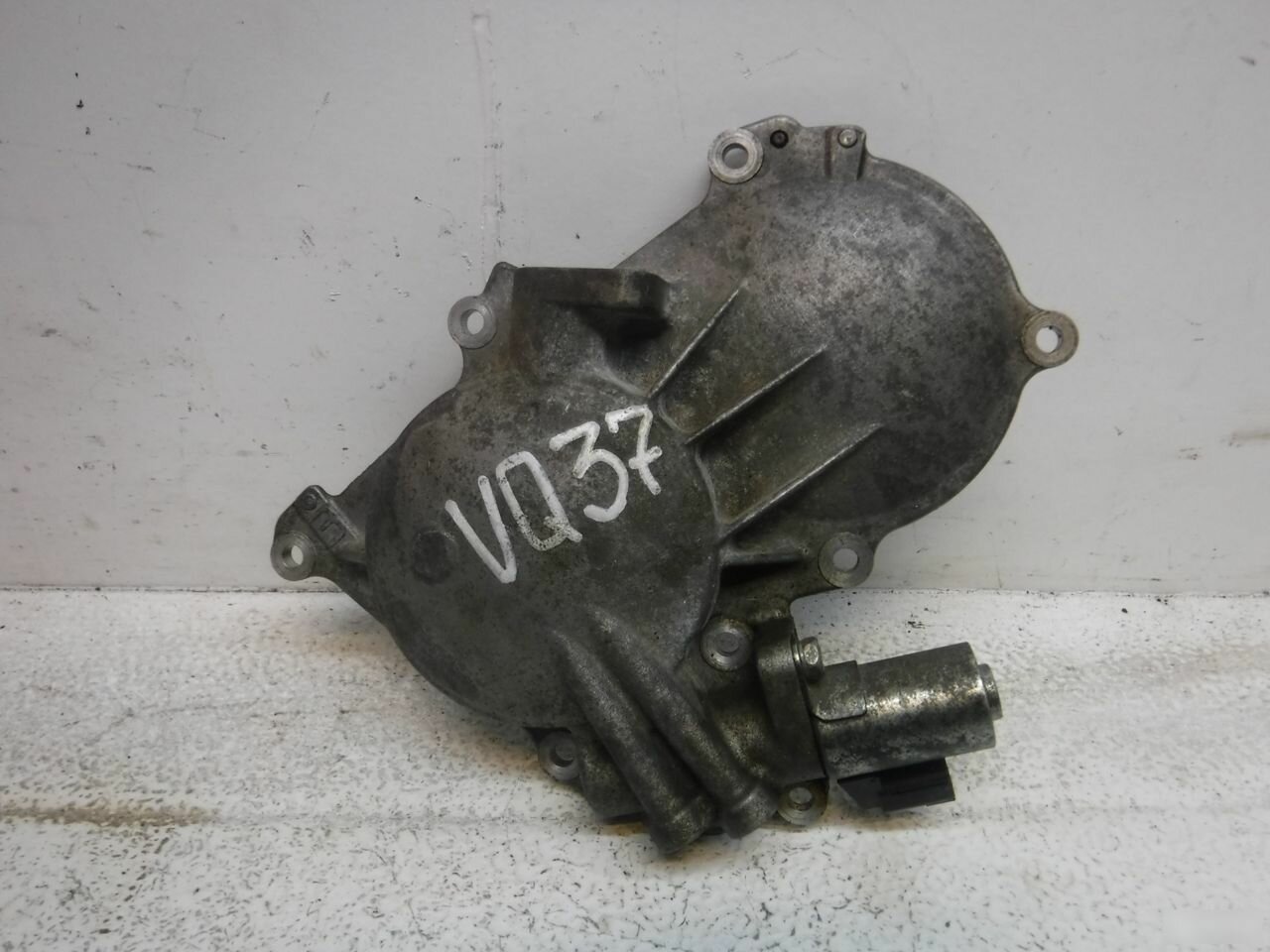 Крышка двигателя передняя Infiniti FX35 II (2008—2011) 13040EY01B