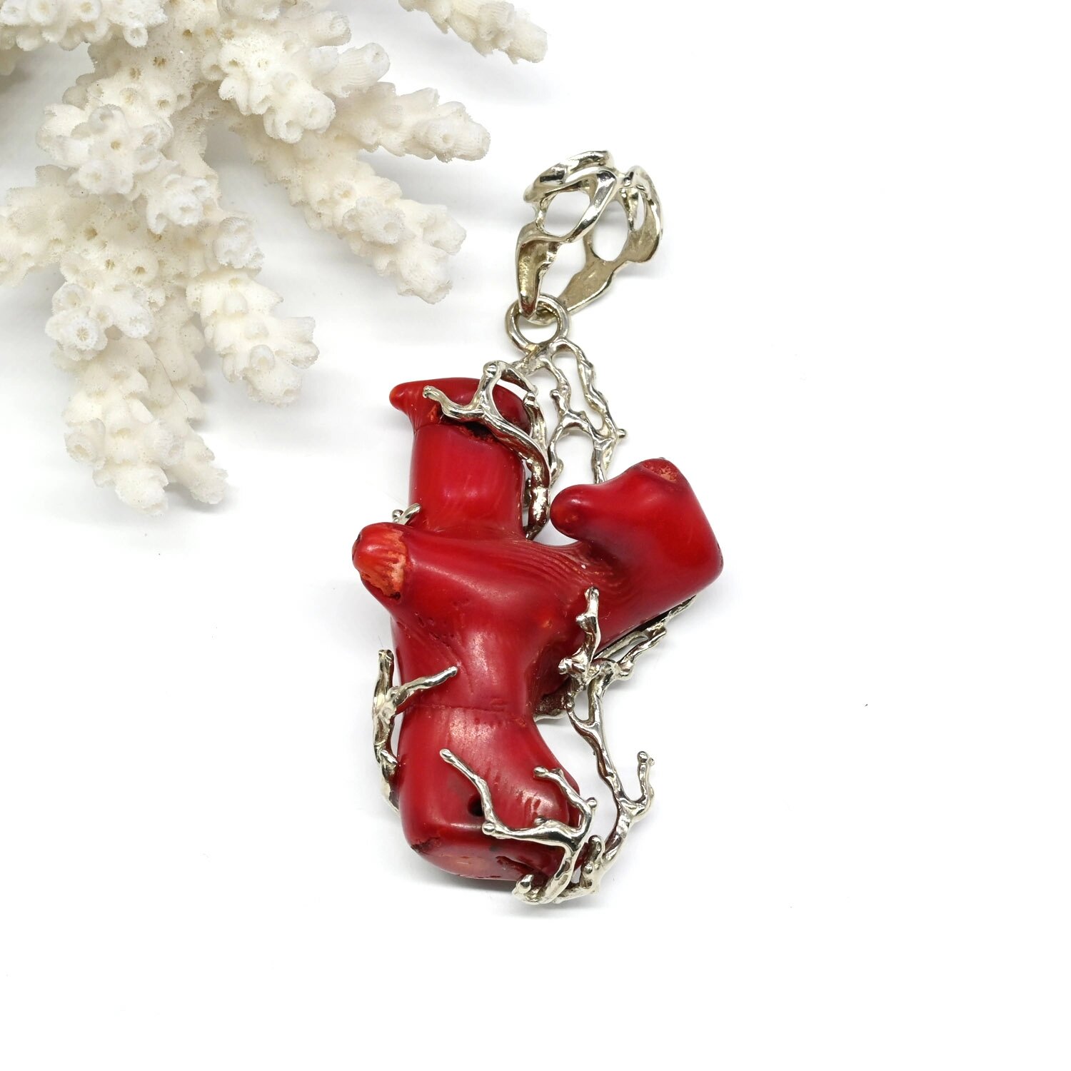 Подвеска, коралл