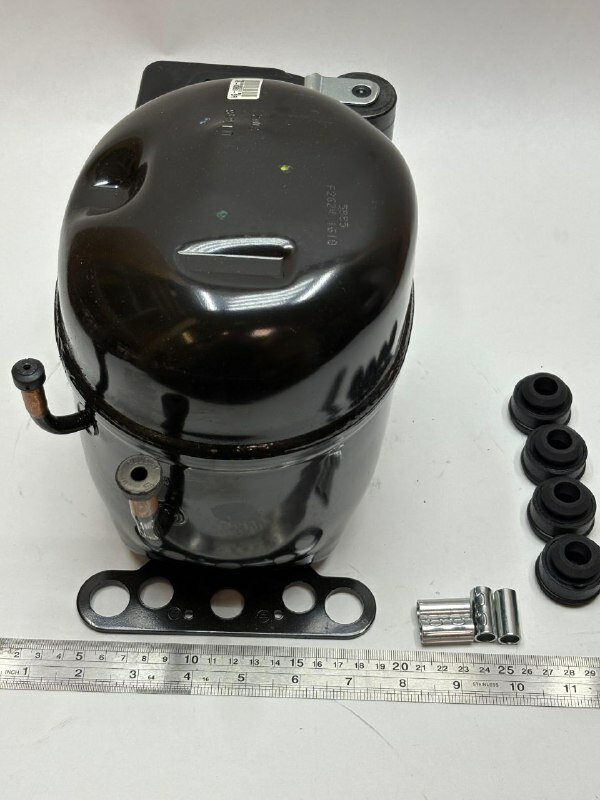 Компрессор Tecumseh AE4456Y-FZ1C (R134a, высокотемпературный, 1282 Вт при То=5 град. Тк=55 град.)