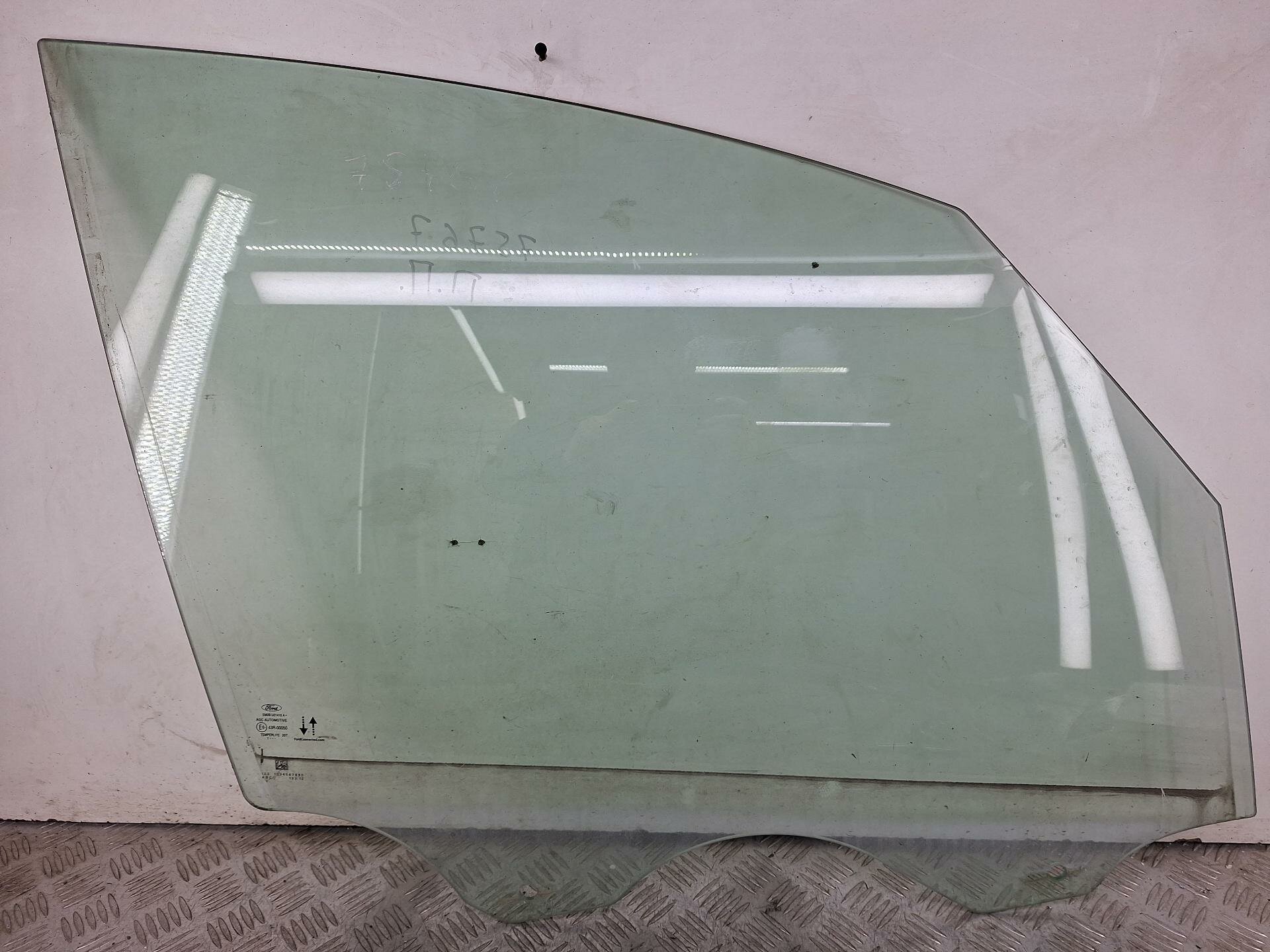Стекло двери передней правой Ford Galaxy 3 рест. 2022