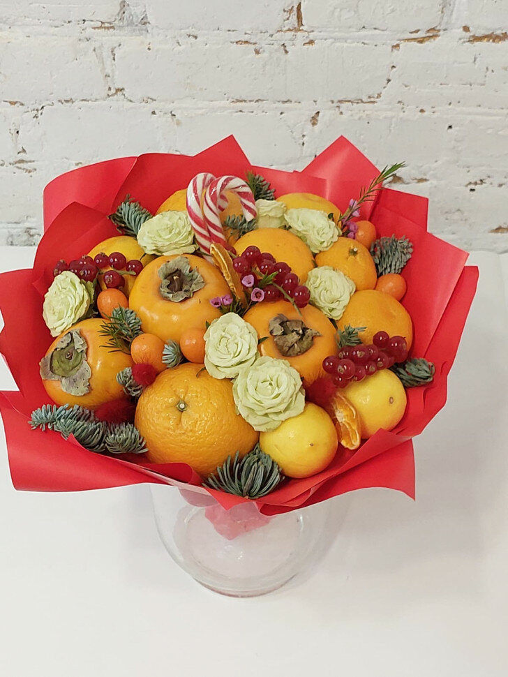 Зимний букет с фруктами и елью (BuketOnline)