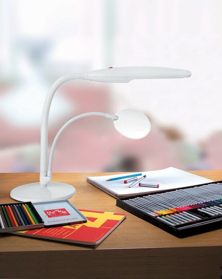 Daylight E23020-01 Лампа настольная с лупой, лупа диаметром 13 см