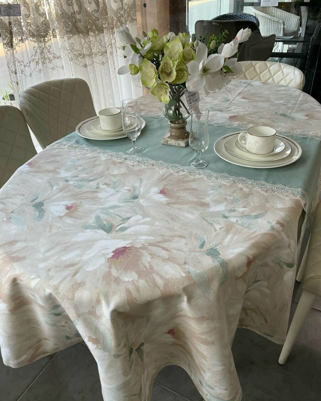 Ткань Дак (DUCK, Панама). 65% хлопок, 35% полиэстер Дак с бежевыми акварельными цветами . 100х180см