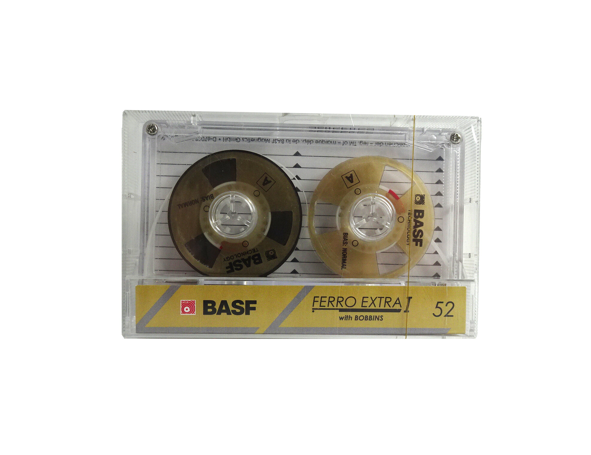 Аудиокассета "BASF" с золотистыми боббинками