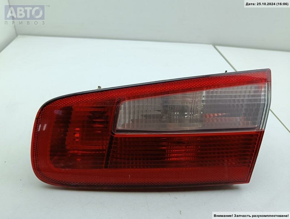 Фонарь крышки багажника правый Renault Laguna 2 (2001-2007)