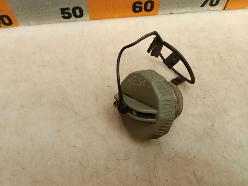 Б/У Дизель Крышка бензобака Mazda Premacy 2000 360575 MAZDA арт. BJ4T42250B