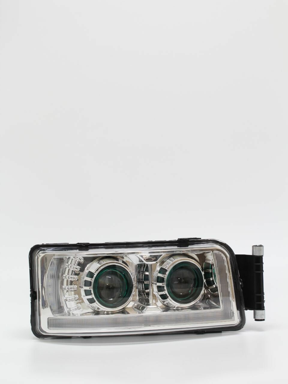 Фары автомобильные