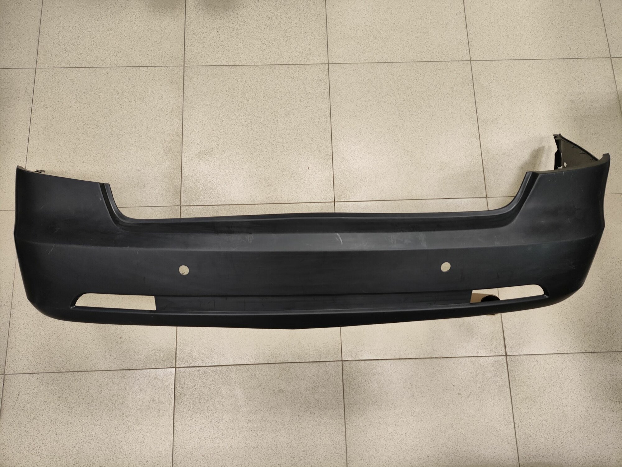 Бампер задний под парктроники Geely Vision [1.5 16V 5MT седан] 1068000012