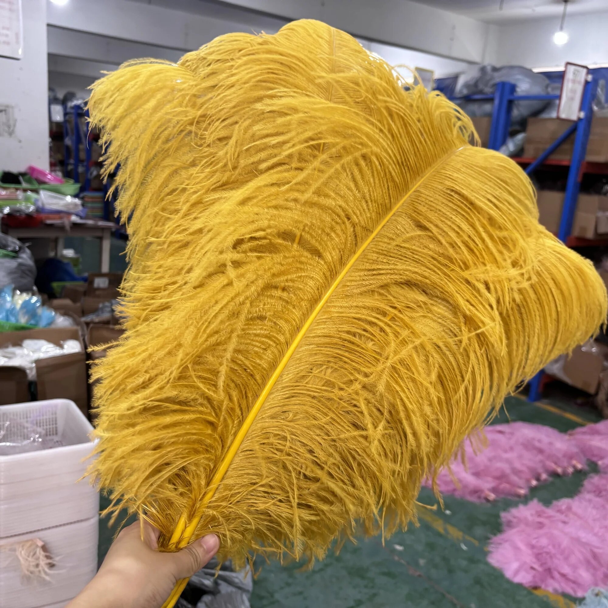 Золотые страусиные перья 15-60 см 25-30CM Fluffy, gold