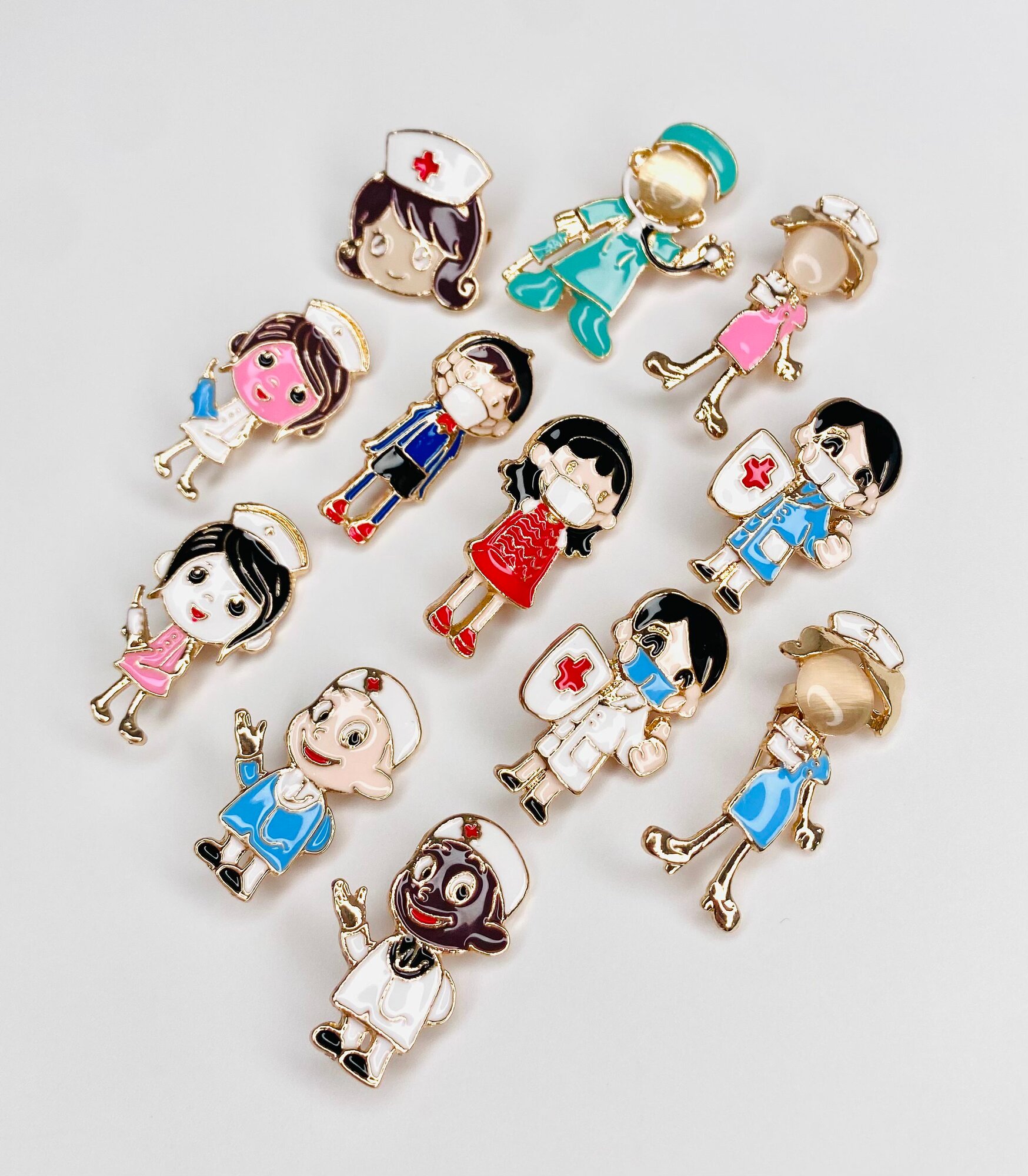 Комплект брошей, стразы, искусственный камень