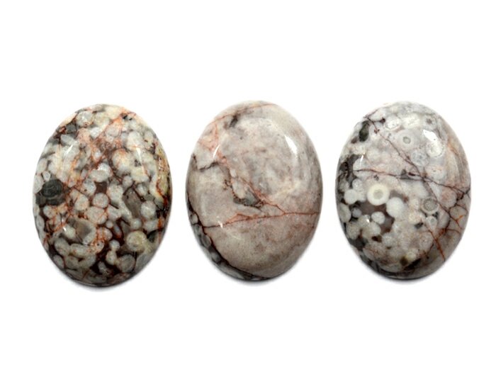 Кабошон из яшмы овал 40*30*8мм