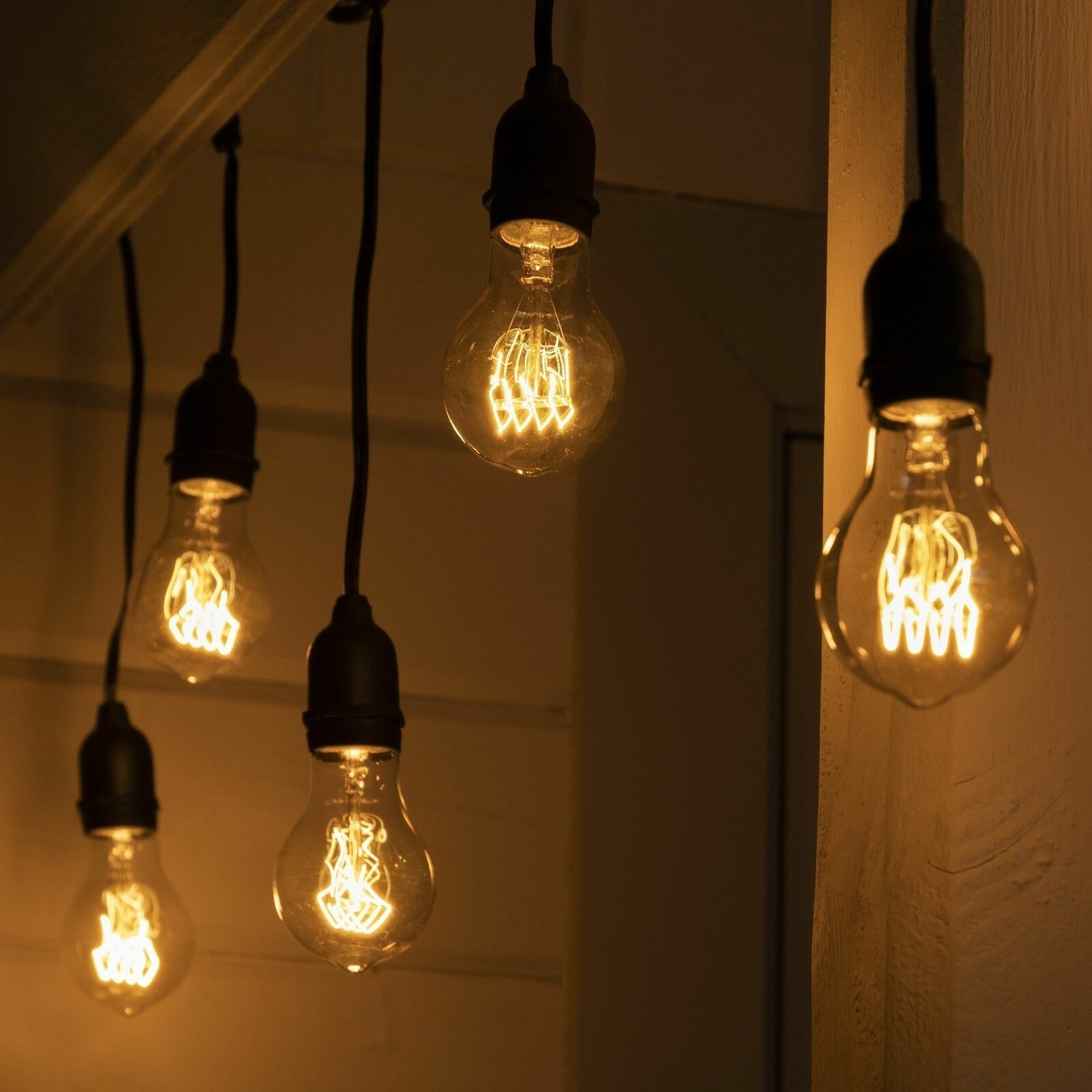 Гирлянда уличная "Ретро белт-лайт" со свесами 10 и 20 см, новогоднее украшение для дома, декор на Новый Год, длина 10 м, тёмная нить, шаг 50 см, Е27 (без ламп), работает от сети