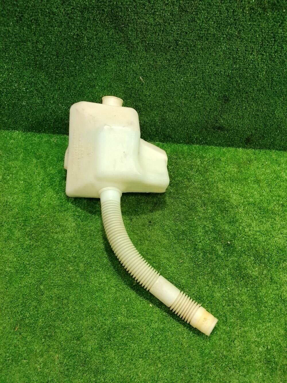 Бачок омывателя Ford Focus II Б/У с пробегом