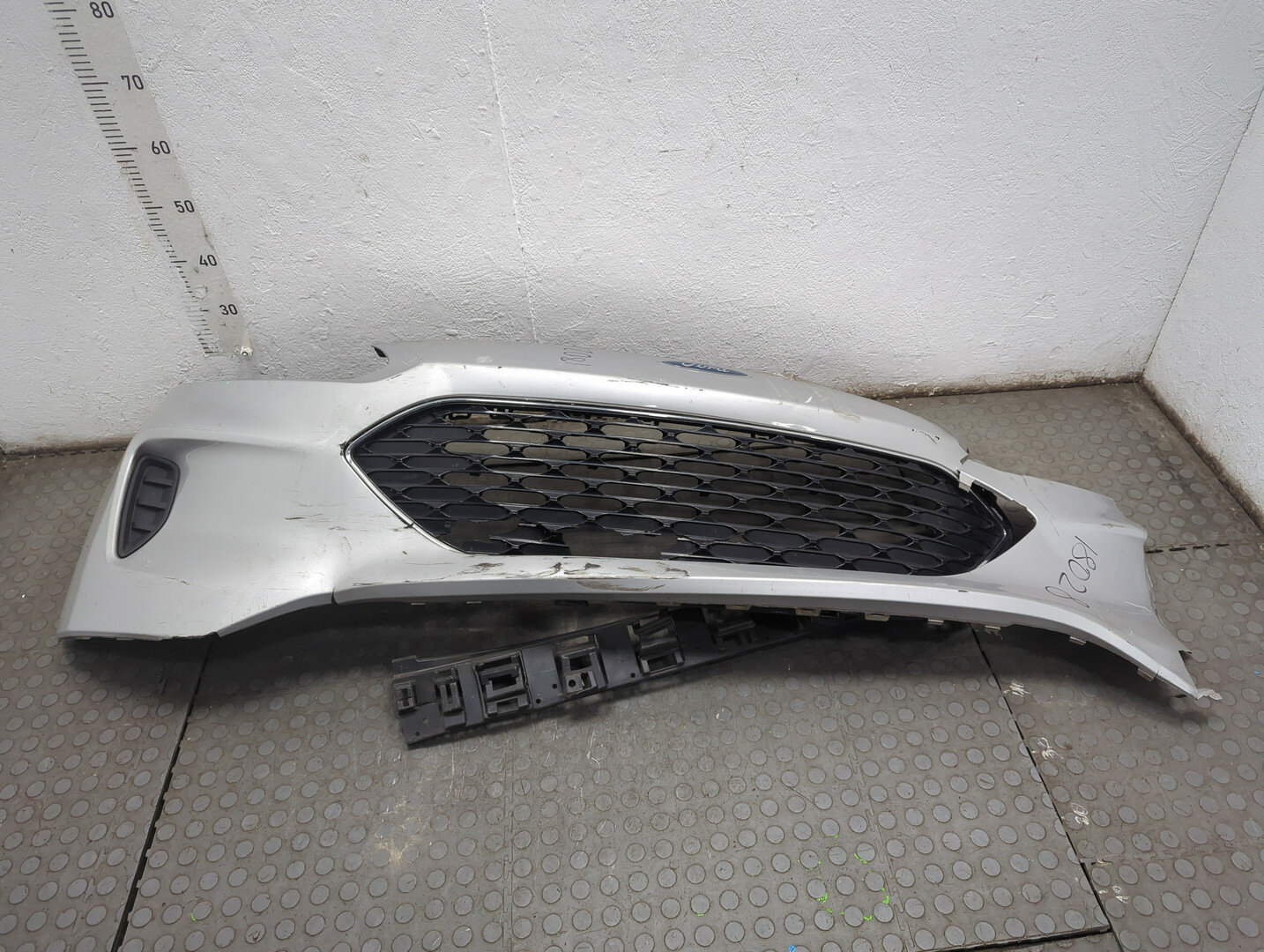 Бампер передний Ford Escape Б/У