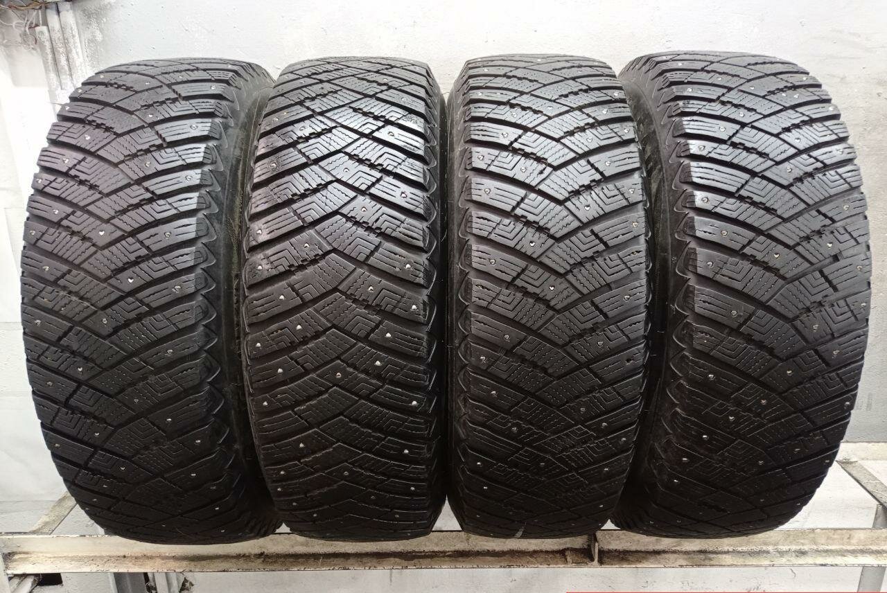 Зимние БУ шины шипованные GOODYEAR UltraGrip Ice Arctic 4х4 SUV 225/60 R18 35.0% износ PT0008727 TSB045451