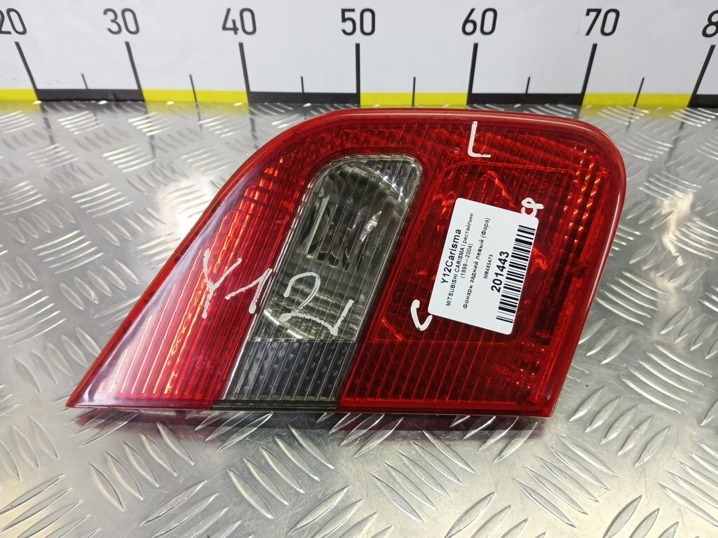 Фонарь задний левый (Фара) Б/У для MITSUBISHI CARISMA I рестайлинг (1999—2004) MR485475