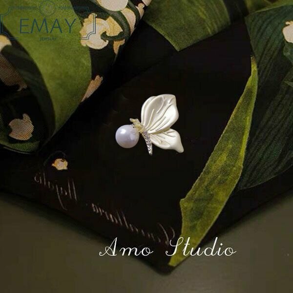 Брошь, искусственный камень