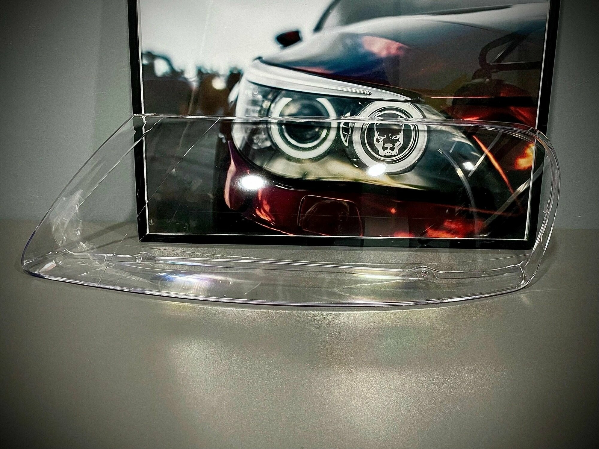 Стекло фары для Volkswagen Touareg 1 (2002-2007) (левое) стекла на Фольсваген