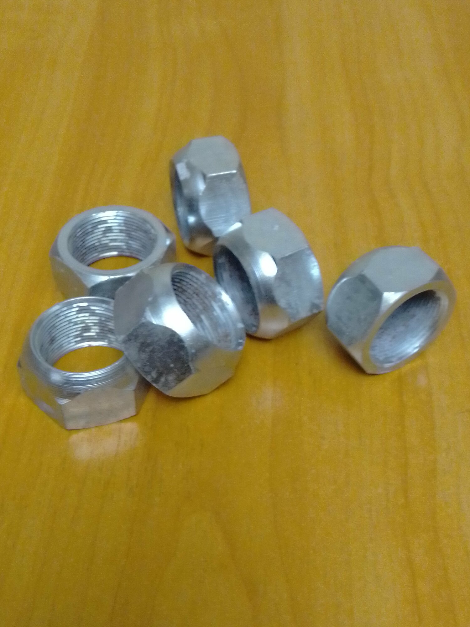 Гайка М30х1,5 колеса задняя, правая резьба для ГАЗ-53,3307 , ЗИЛ, краз. Ключ 38 мм. Комплект 6 штук. Россия, Красная Этна 250716-п29.