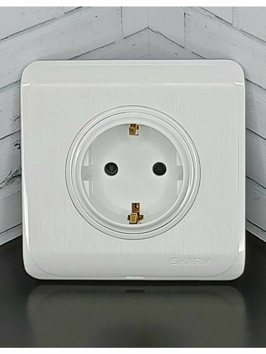 Розетка встраиваемая Sharm Electrical IP20, белая текстурная, 147