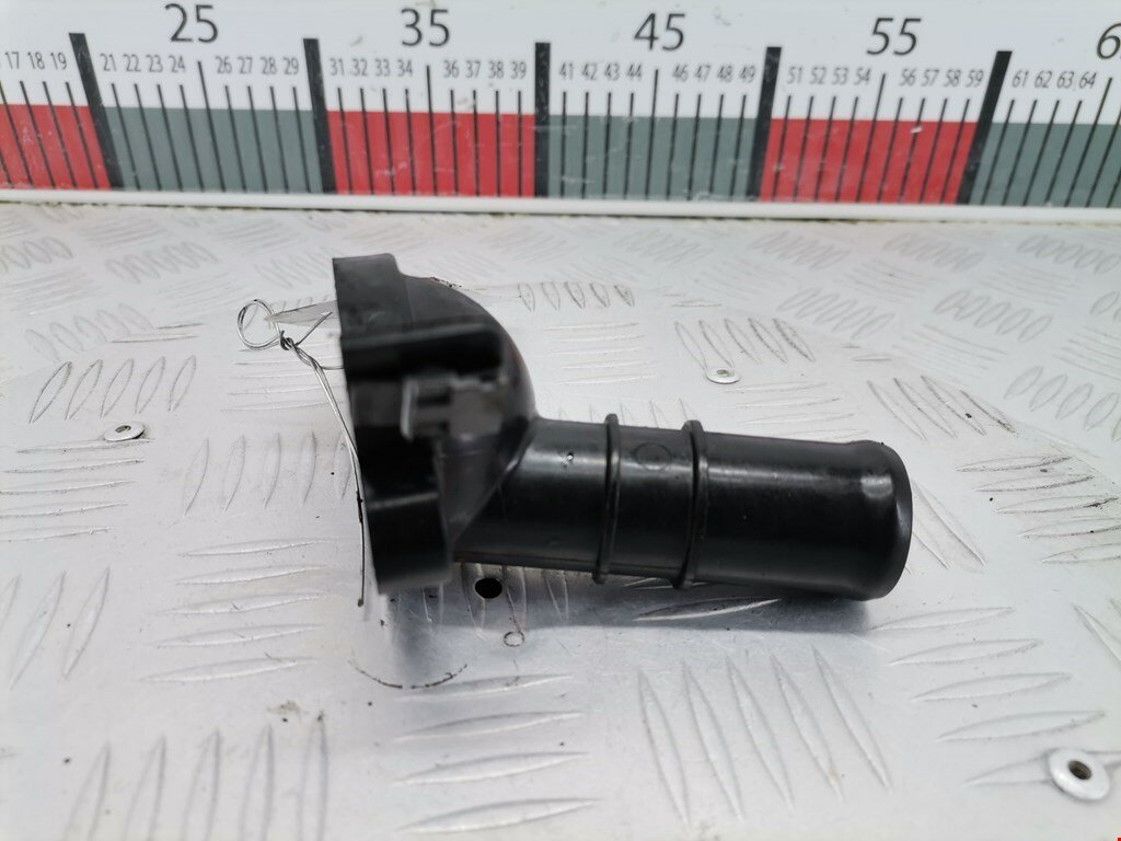 Корпус термостата Mazda 3 BK ZJ0115172 арт. 2049835