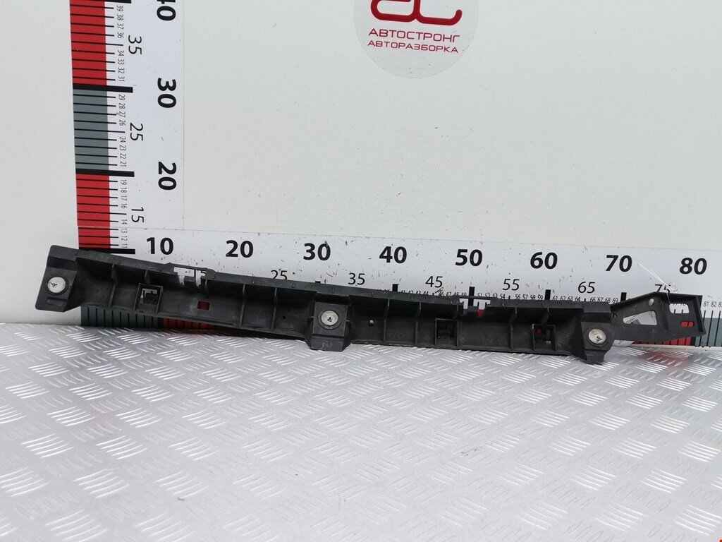 Кронштейн (крепление) заднего бампера центральный Opel Astra H 24460363 арт. 1889297