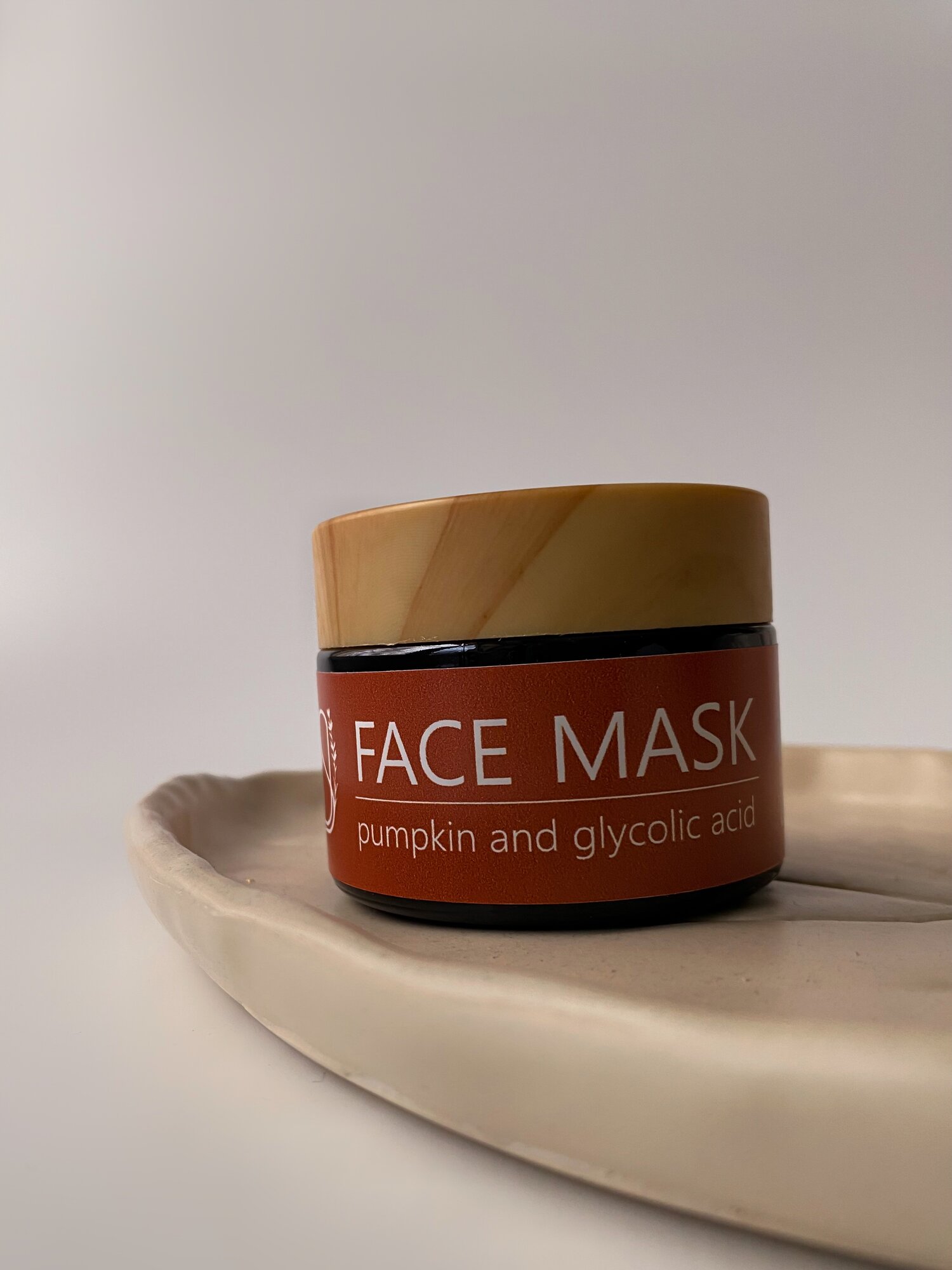 Маска для лица с тыквой и гликолевой кислотой