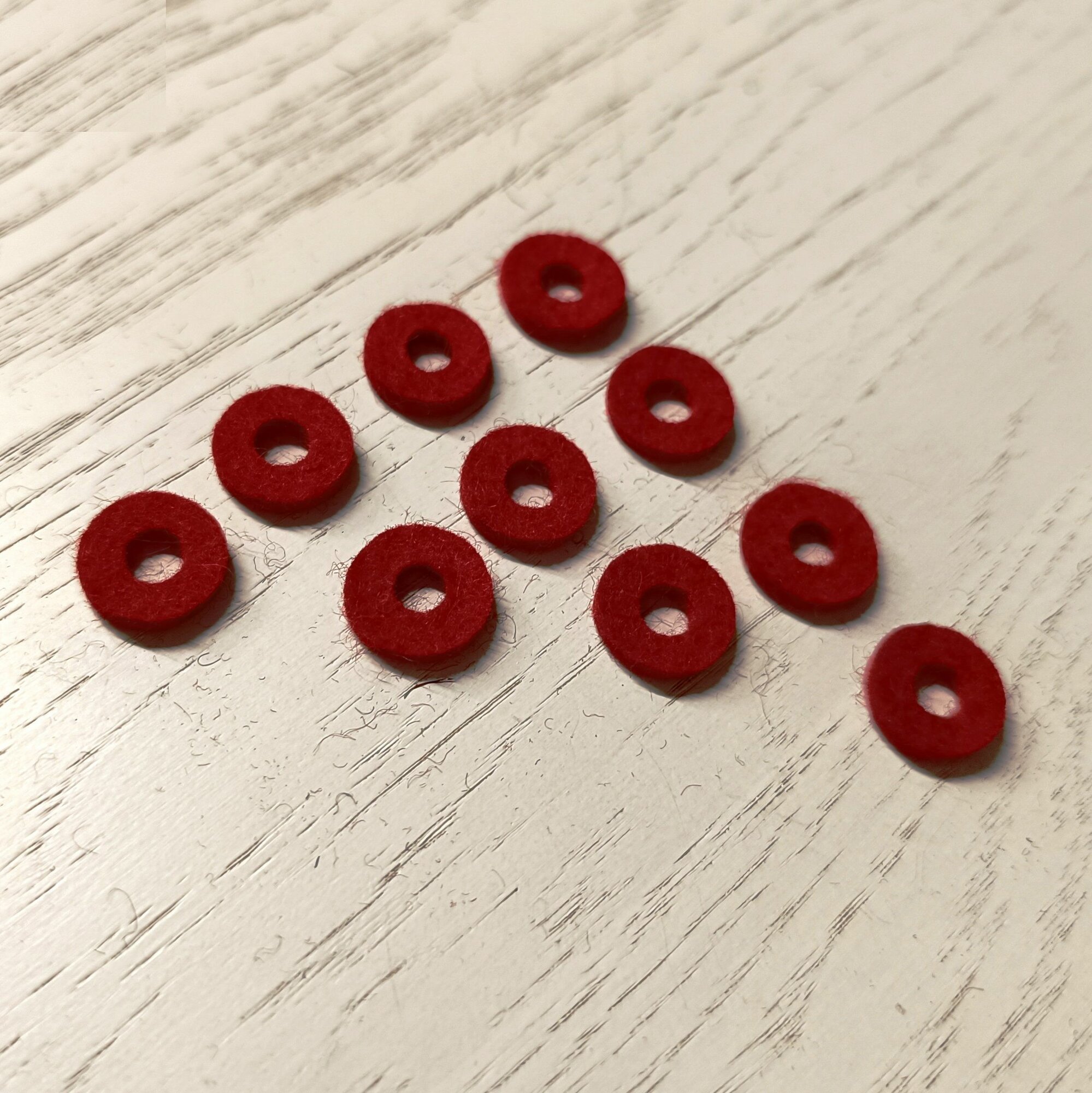 10 шт. демпферов красных под кнопки типа "Грибок", для правой клавиатуры гармони, баян или кноппаккордеона