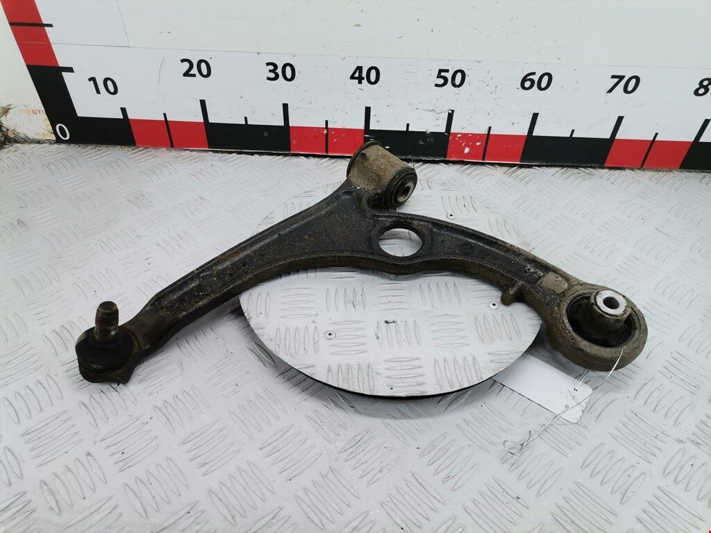 Рычаг передний левый Fiat Stilo (192) 50705083 арт. 1577570